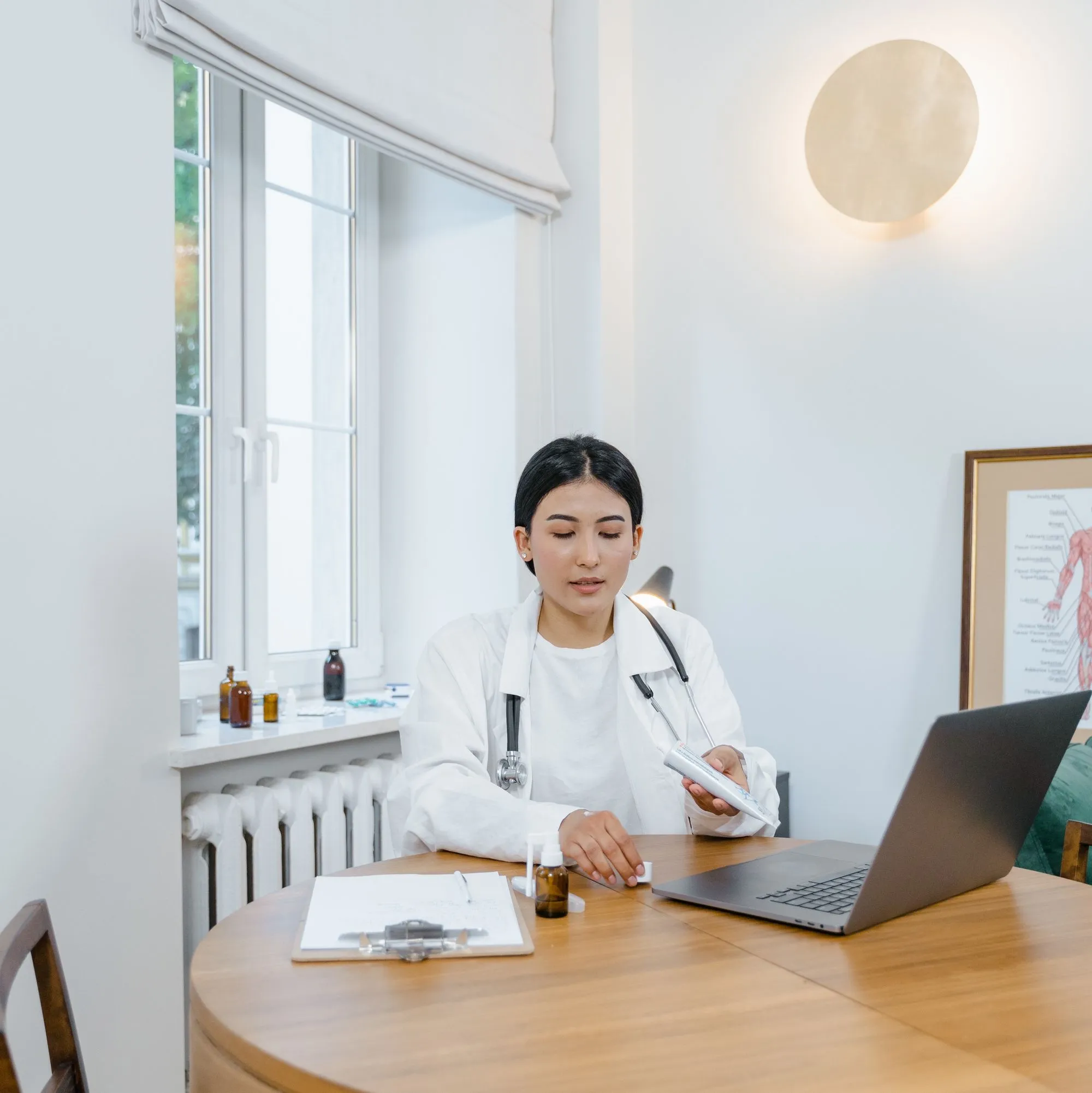 Oana Health: Get Female Hormonal Treatments Online